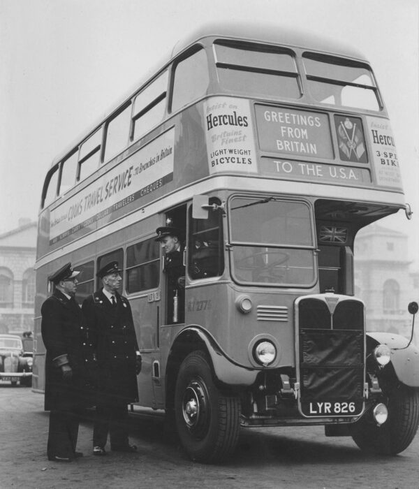 1952 AEC Regent III bus - RT2775 - London Bus Museum
