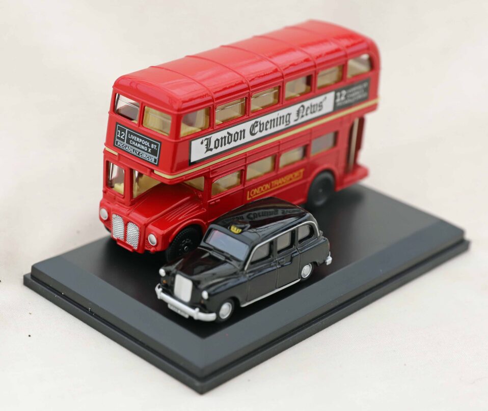 CALENDAR 2024 - buses in London, old and new - London Bus Museum