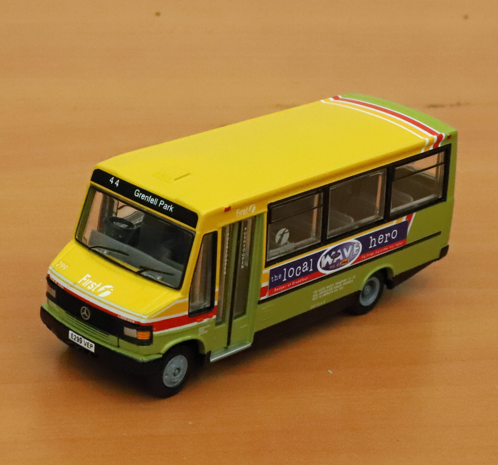 Bus Model 24907 First Cymru Plaxton Minibus On Route 44 To Grenfell Bus Model 24907 First Cymru Plaxton Minibus On Route 44 To Grenfell