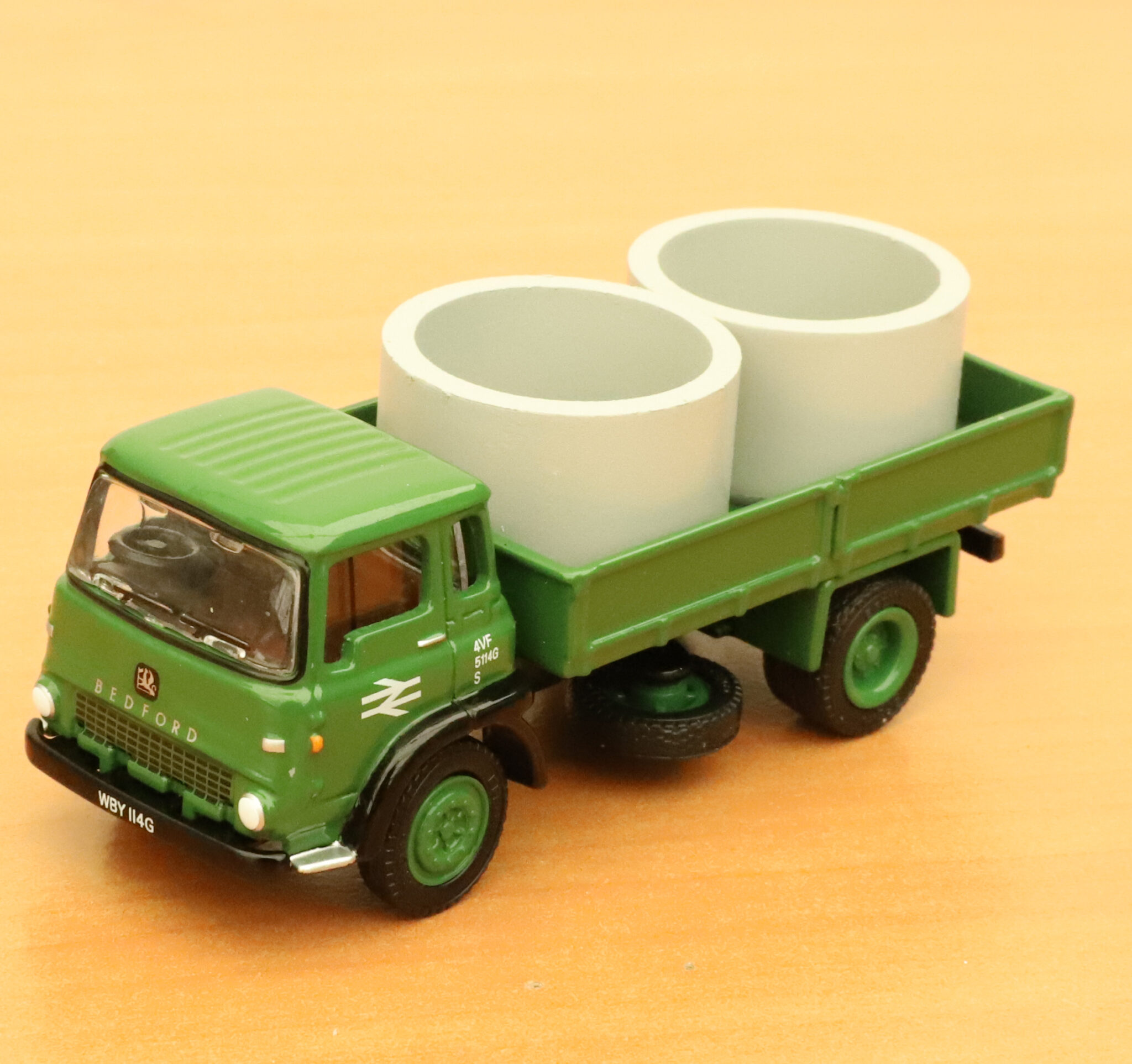 Lorry model 36303: Brtish Rail Engineering Bedford TF Short Dropside ...